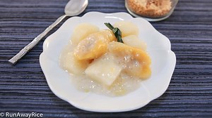 Plantains, Cassava and Tapioca Pearls Dessert (Che Chuoi Khoai Mi Bot Bang)