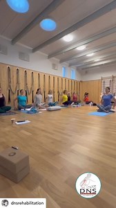 DNS yoga with Martina Ježková 🧘‍♀️#dnsrehab#dnsrehabilitation#dynamicneuromuscularstabilization#movement#functionaltraining#diaphragm#pragueschoolofrehabilitation#czechgetup#movementculture #strength | Dynamic Neuromuscular Stabilization