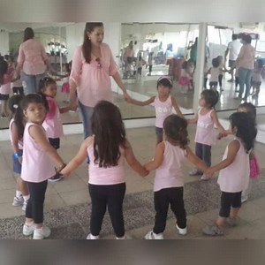 CURSOS DE MODELAJE , DANZA e IMAGEN Inicio del curso : FEBRERO...