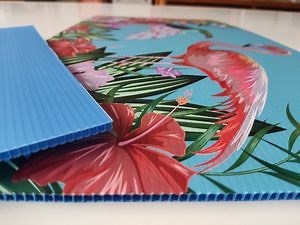 [Hot Item] 4"X8" Tratamiento de Corona Impresión UV Coreflute PP Coroplast Carteles de Seguridad en Corrugado Carteles de Jardín Carteles de Billboard Corrugados Publicidad en Plástico